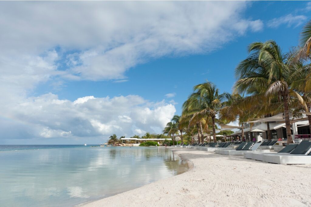 Tierra Bomba Beach: A Hidden Gem off Cartagena - Planet Dreaming